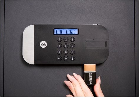 How to Open a Digital Safe When Batteries are Dead - Safe